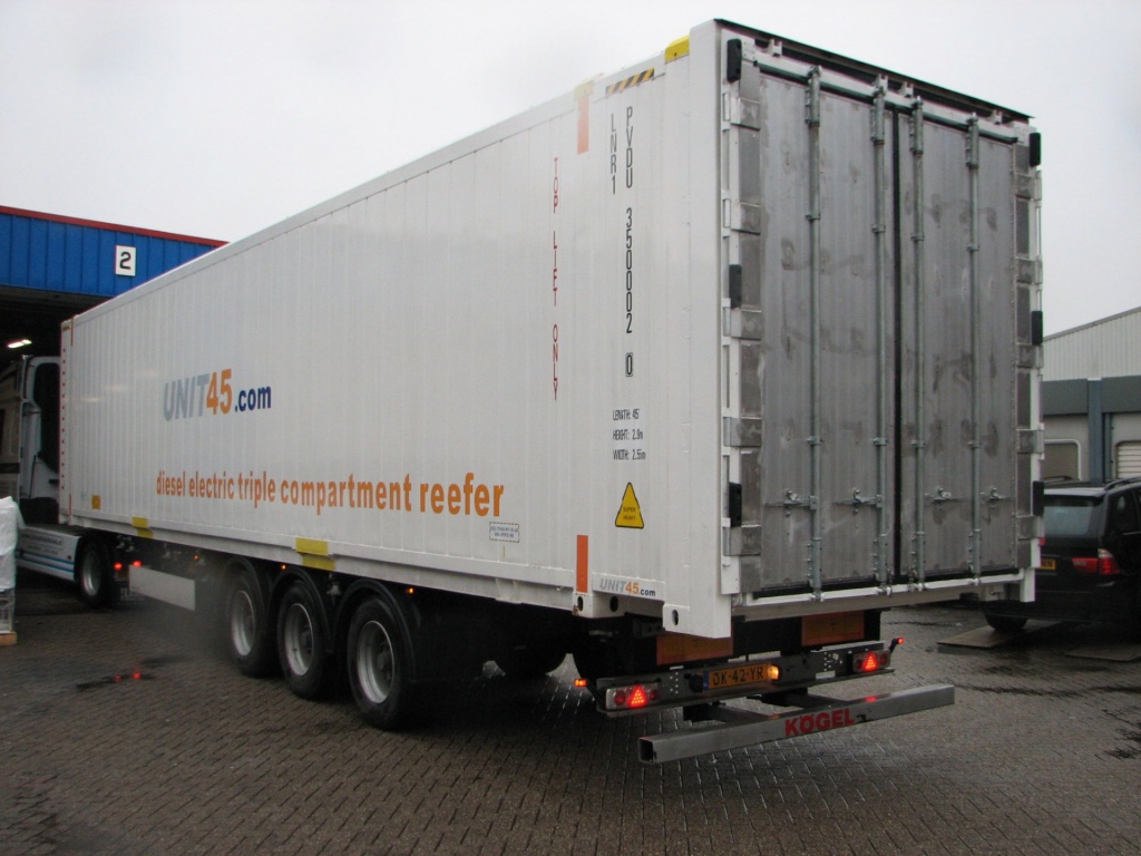 TRIPLE COMPARTMENT | UNIT45 Containers